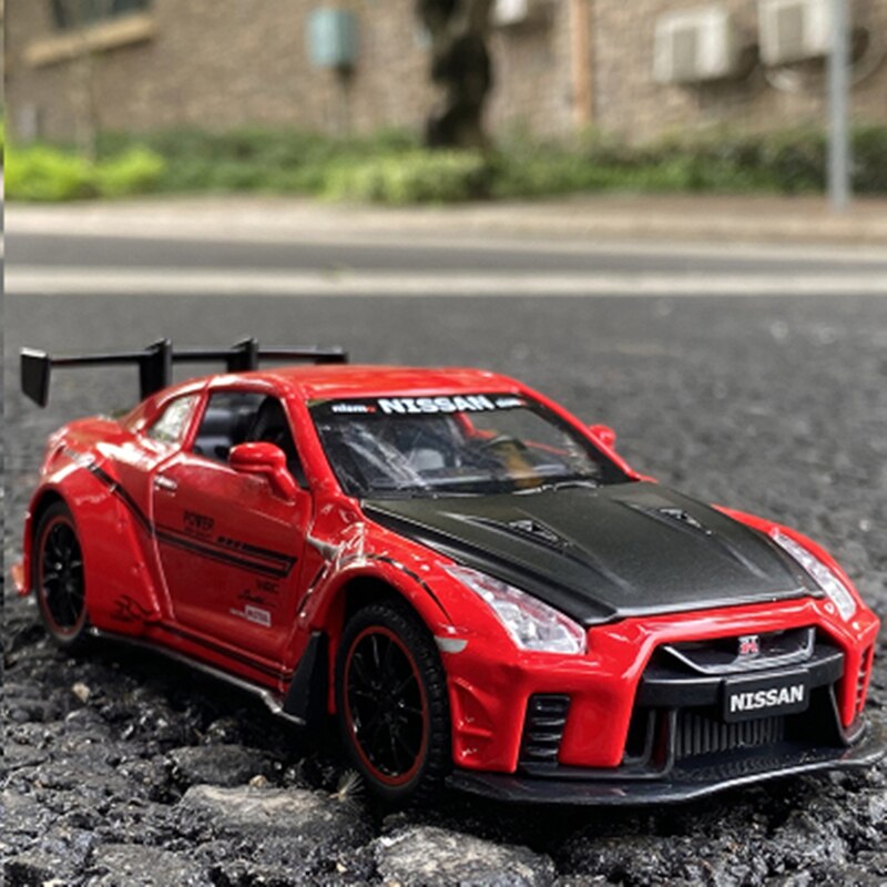 Nissan GT-R R35 Die Cast Model Toy Car With Sound and Lights – thedatsun411